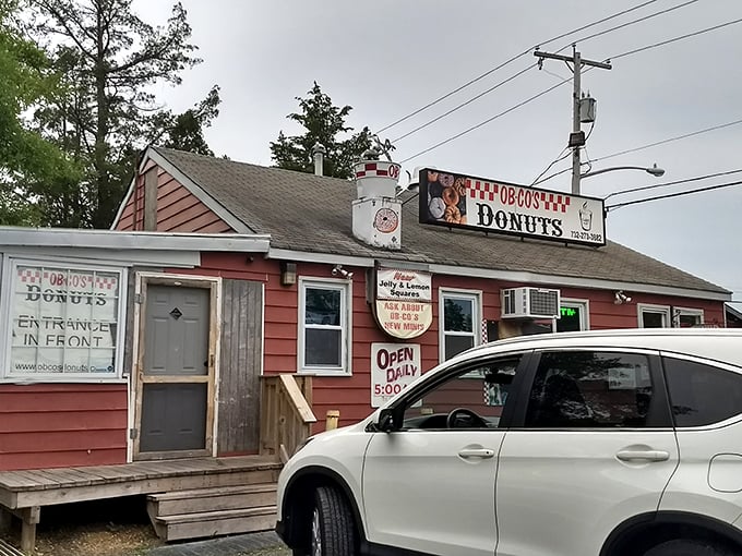 Welcome to donut paradise! Ob-Co's charming red shack beckons like a siren song to sweet-toothed sailors navigating the Jersey Shore.
