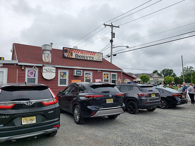 Welcome to donut paradise! Ob-Co's charming red shack beckons like a siren song to sweet-toothed sailors navigating the Jersey Shore.