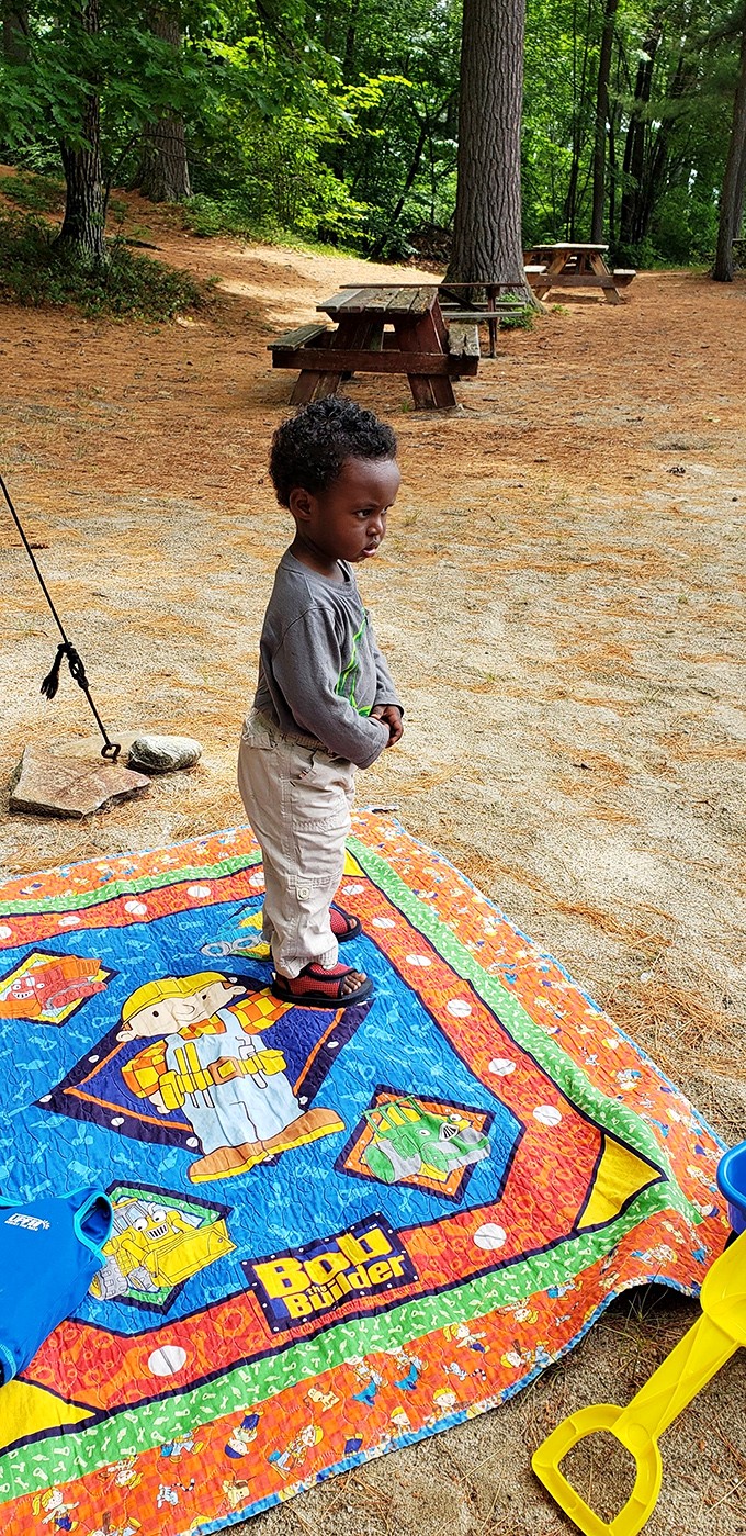 Camping goes glam! This cozy setup proves you can rough it without, well, actually roughing it too much.