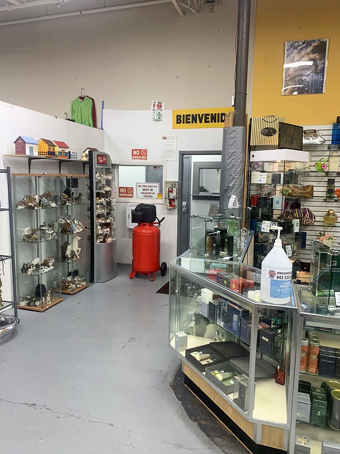 "Bienvenido" to a world of curiosities! This eclectic booth is like your eccentric aunt's attic, but with better organization and price tags.