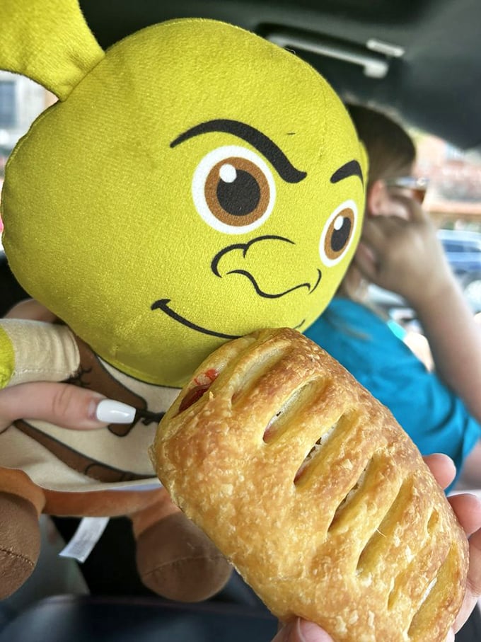 Meet the pastry that launched a thousand ships... or at least a thousand return visits to Fosdal's.