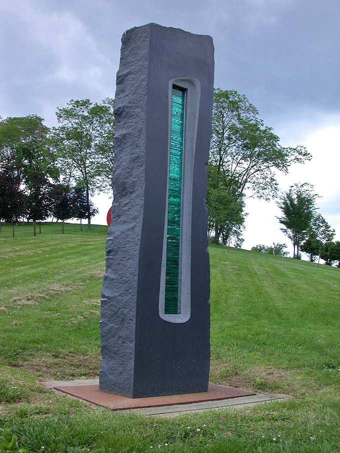 "The monolith's cooler cousin." This sleek sculpture proves that sometimes, it's hip to be square... or rectangular.