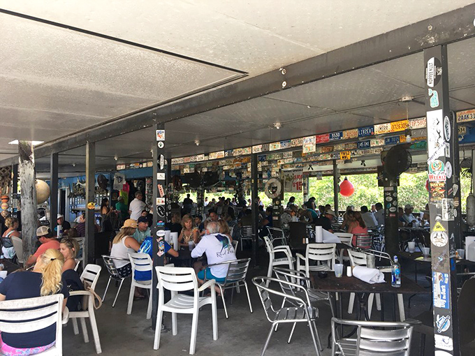 A full house is a happy house! Looks like the secret's out &ndash; Alabama Jack's is the place to be for seafood lovers.