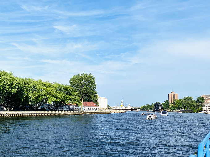 Silver Beach County Park: Where the sand is golden, the water is blue, and the memories are technicolor.