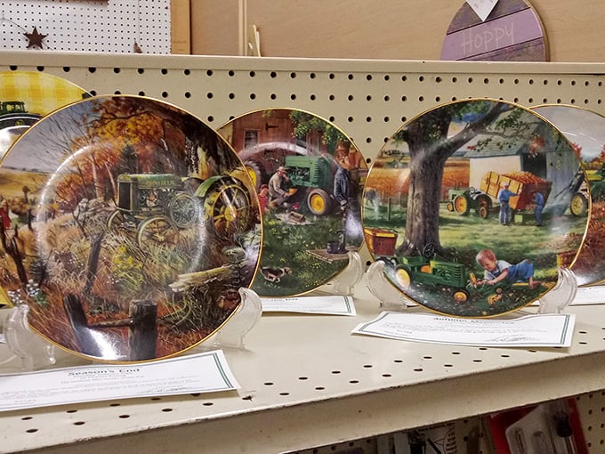 Tractor tales on a plate! These collectibles serve up a slice of rural Americana, perfect for those who prefer their art with a side of nostalgia.