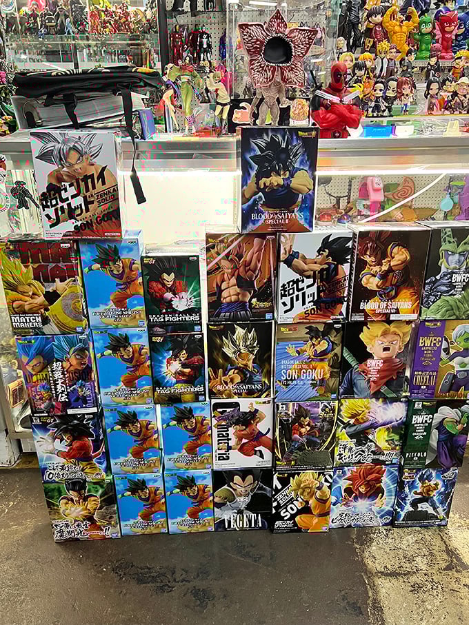 Manga mania meets pop culture paradise! This booth is a time capsule of illustrated adventures, where superheroes and anime icons stand shoulder to shoulder. Nostalgia overload!