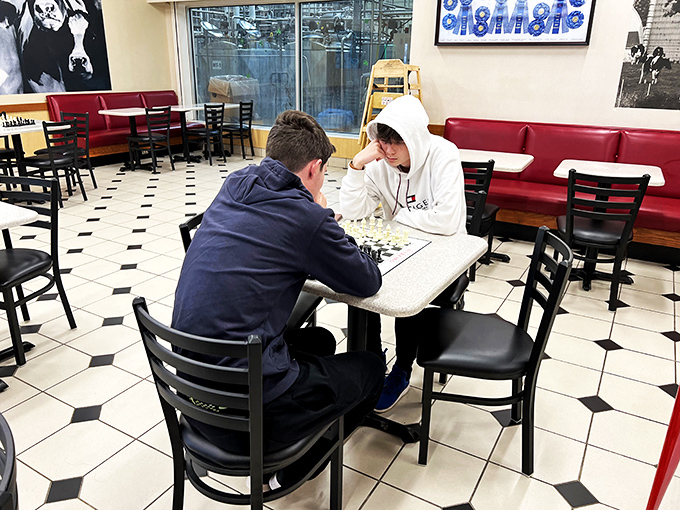 Chess and ice cream &ndash; a winning combination! These young strategists prove that Oberweis isn't just food, it's a whole experience.