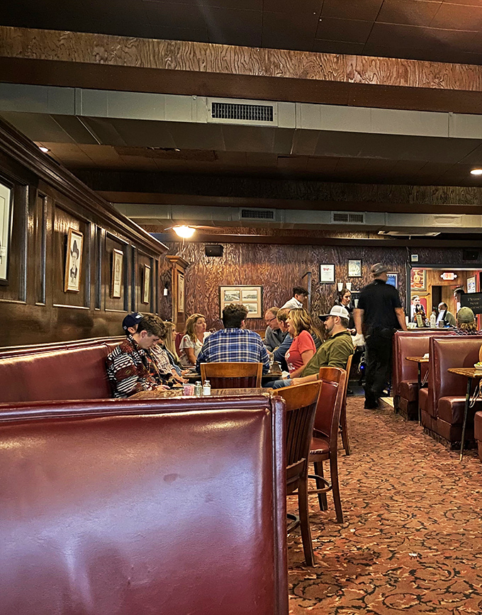 A feast for the eyes and the stomach. Cattlemen's bustling dining room is where food dreams come true and diet plans go to die.