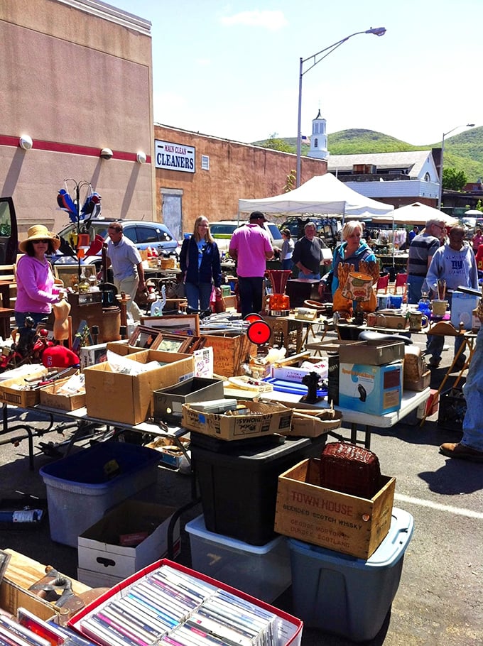 Beacon Flea Market: Where Hudson Valley charm meets the thrill of the hunt. Don't forget your haggling hat!