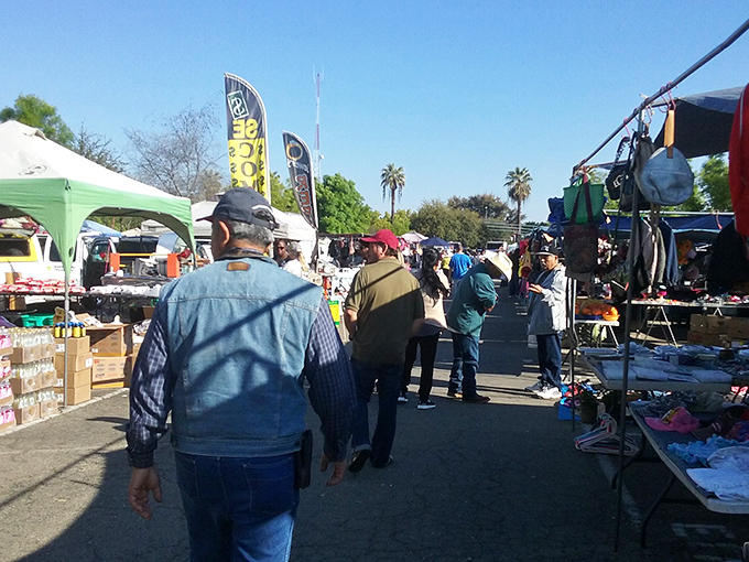 Big Fresno Flea Market: Where Central Valley charm meets carnival atmosphere in a whirlwind of sights and smells.