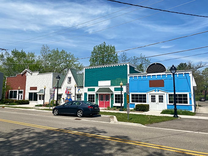 Long Grove: Where every day's a festival and covered bridges never go out of style. It's like Stars Hollow, but with better chocolate.