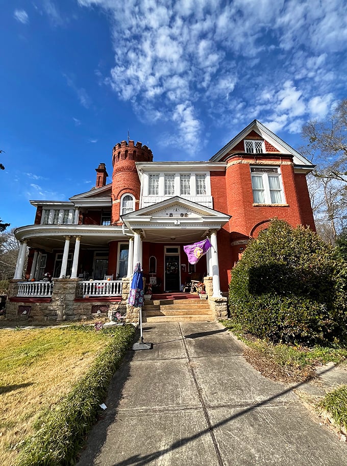 Victorian vibes with a twist! Bonnie Castle is the architectural equivalent of sweet tea with a splash of whiskey.