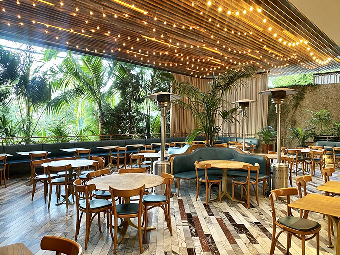 Display cases so beautiful, they belong in the Louvre. It's like edible art, but with less "Do Not Touch" signs.