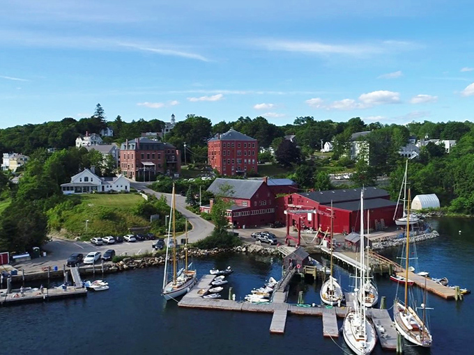 Where boats bob and worries float away. Rockport's picturesque harbor invites you to slow down and soak in the coastal charm.