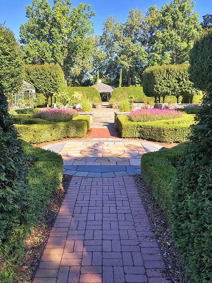 Garden party central! Taylor's outdoor space is where flowers and music jam together in perfect harmony.