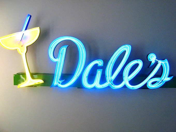 Cheers to Dale's, wherever you are! This sign makes me thirsty for a cold one and a trip down memory lane.