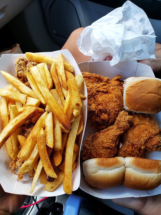 Fried chicken on the fly! This to-go box is like a portable piece of culinary heaven.