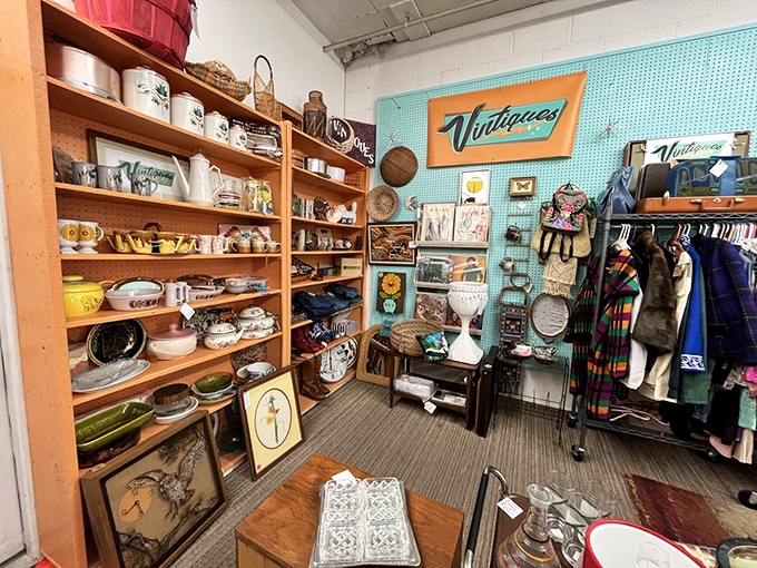 Ceramics and artwork galore! This booth is like a museum gift shop crossed with your eccentric aunt's china cabinet. Eclectic doesn't begin to cover it.