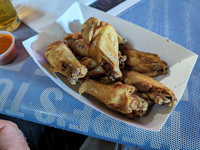 Wings so good, they'll make you want to grow your own. These crispy delights are worth crossing Route 66 for!