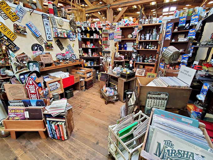 Pack rat paradise or collector's dream? This booth is bursting with knick-knacks that'll have you saying, "I didn't know I needed that!"