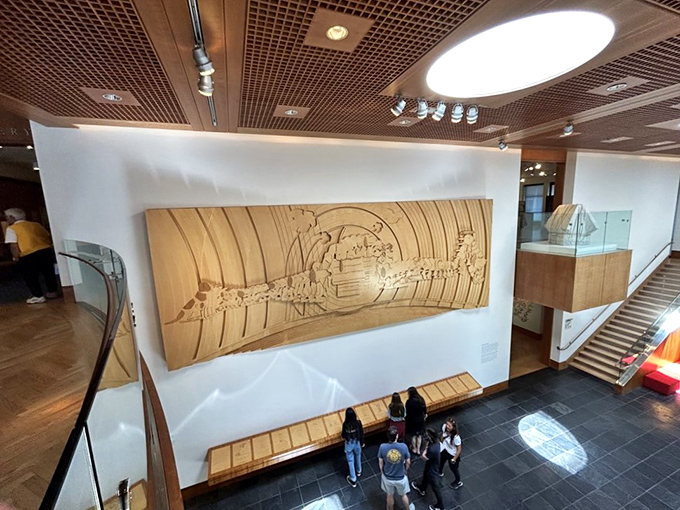 Art in action! Visitors bask in the glow of Schulz's genius, proving that good grief can indeed be great fun.