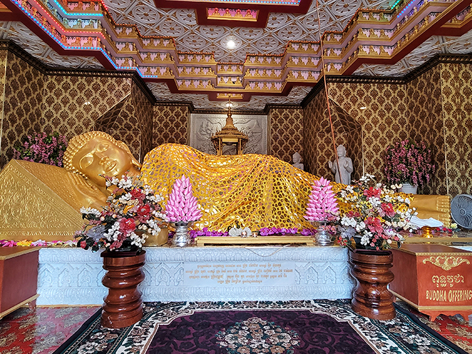 Talk about a power nap! This reclining Buddha knows how to rest in style.