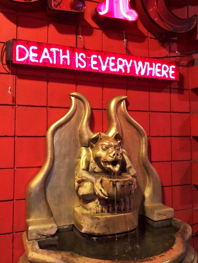 Holy gargoyle, Batman! This devilish fountain is serving up some serious Gothic vibes. It's like a birdbath for Tim Burton's backyard.