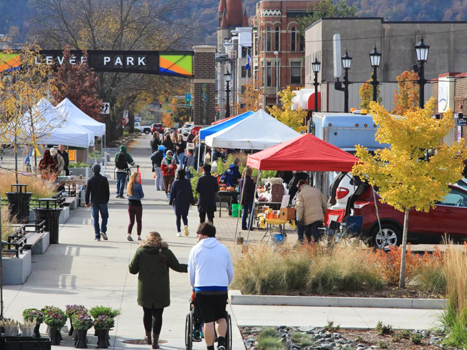 Levee Park market: A feast for all senses. It's like your grandmother's garden party, but with better food and fewer cheek pinches.