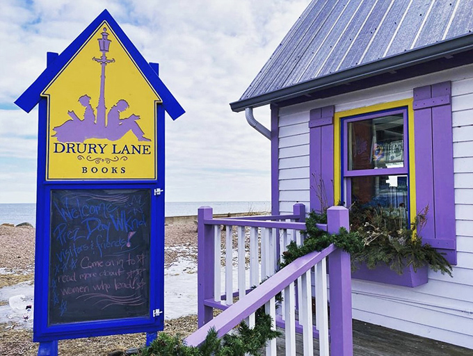 "Welcome book lovers, we're open!" declares the cheery sign. As if the vibrant exterior wasn't invitation enough!