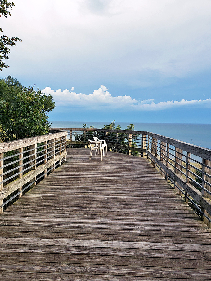 The perfect spot for your "I'm on top of the world" moment, minus the frostbite and oxygen tanks.