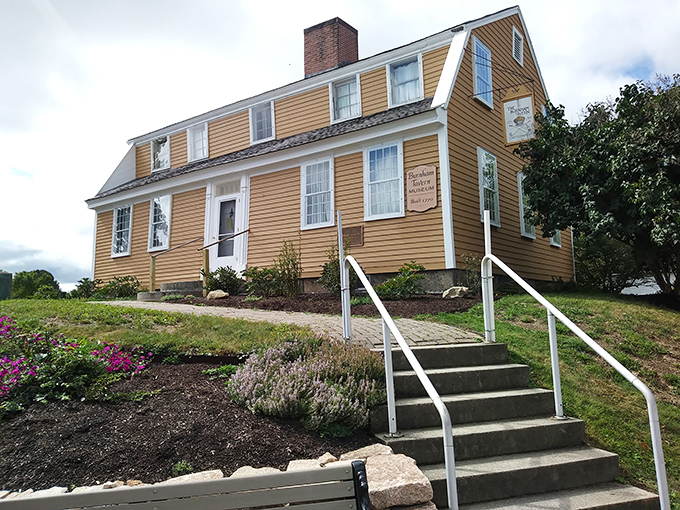 Sit where patriots plotted at Burnham Tavern. It's like a colonial war room, but with more charm and fewer PowerPoint presentations.