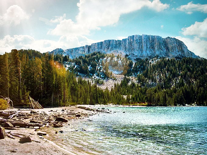 Alpine lake wonderland: The Mammoth Lakes Basin serves up crystal clear waters with a side of breathtaking views.