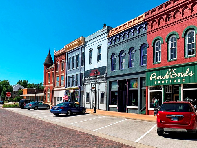 New Salem: Where Lincoln's legacy lives on, and log cabins are cooler than any tiny house you've seen on HGTV.