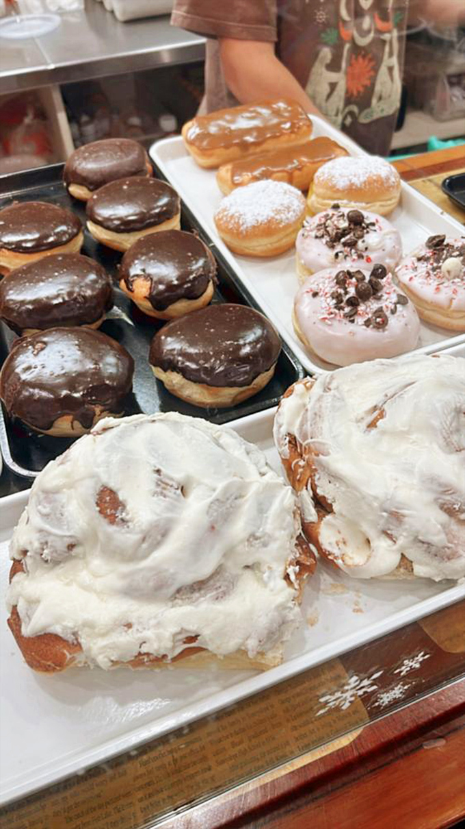 Sweetness overload! These cinnamon rolls and donuts aren't just desserts, they're edible works of art. Picasso, eat your heart out!