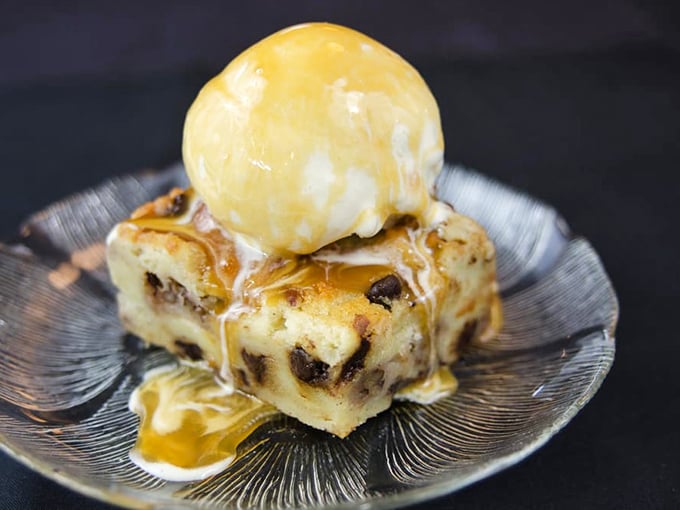 Dessert or modern art? This sweet finale is proof that calories don't count when they look this good.