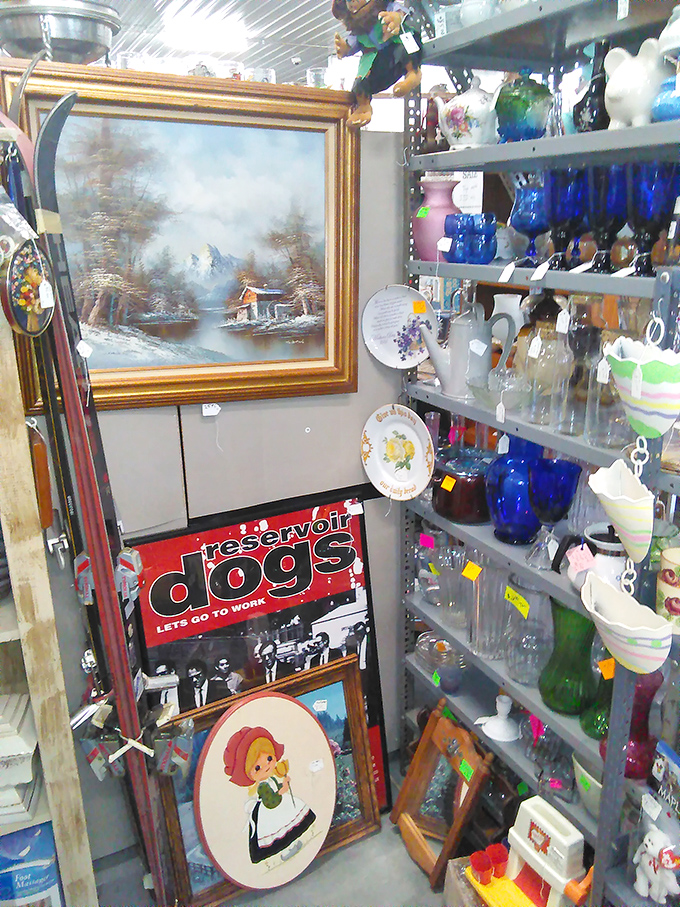 From "Reservoir Dogs" to reserved walls, this eclectic mix of art proves one person's kitsch is another's Picasso. Frame-tastic!