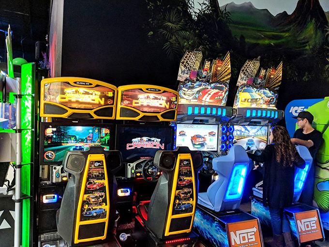 Start your engines! These racing games let you outrun extinction while channeling your inner Jeff Goldblum. "Must go faster" indeed!