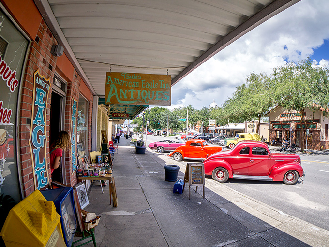 Vintage vibes on full display: Classic cars and antique shops create a scene straight out of "Back to the Future" &ndash; Great Scott!