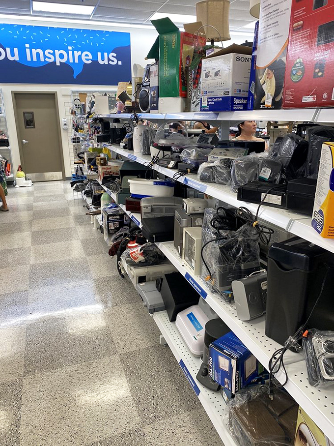 Welcome to the electronics graveyard! Where yesterday's gadgets come for a second chance at life. It's a tech time capsule waiting to be explored.