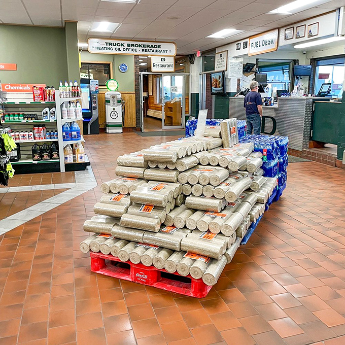 Need fuel for your journey? Dysart's has got you covered – for both your vehicle and your appetite!