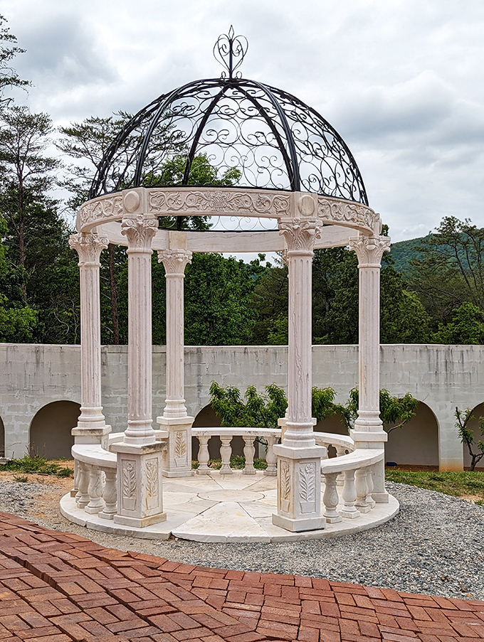 Romeo, Romeo, wherefore art thou Romeo? This enchanting gazebo is the stuff of Shakespearean dreams and Pinterest boards alike.