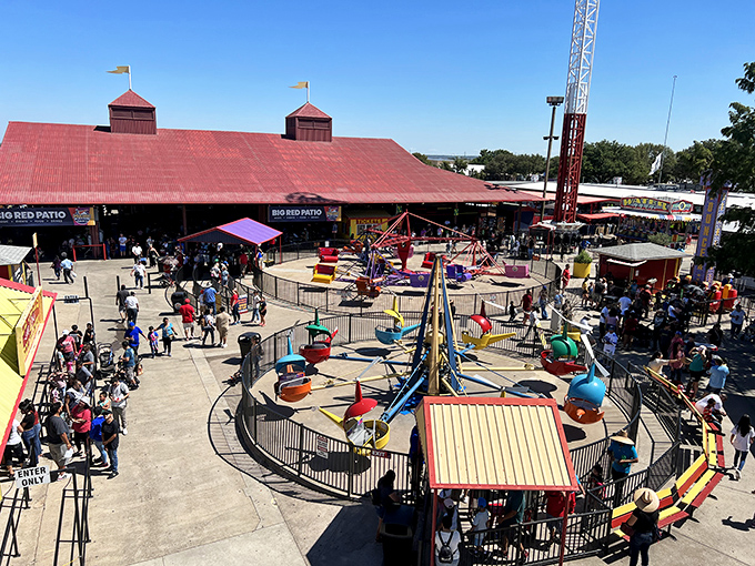 Thrills and chills in the heart of the market! This whirling dervish of rides adds a dash of carnival magic.