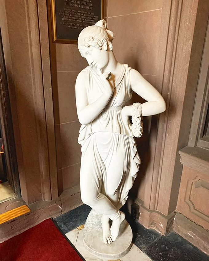 "Oh, bother," says this statue. "I've forgotten my toga again." A classic case of marble-ous forgetfulness!