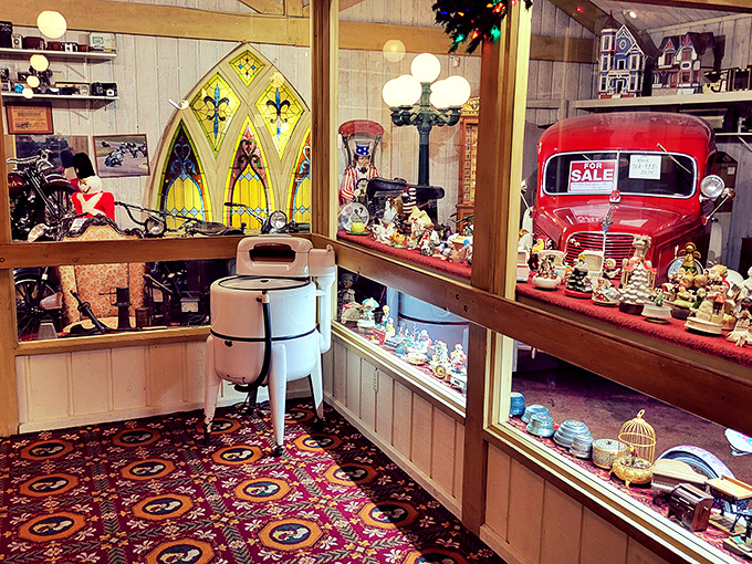 Knick-knack heaven! This vintage decor collection is what happens when "Antiques Roadshow" meets "Hoarders" &ndash; in the best way possible.