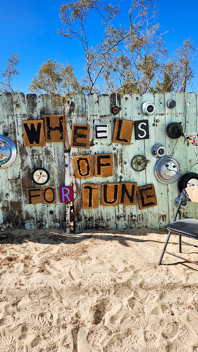 Even the fences get crafty in Joshua Tree! This 'Wheels of Fortune' display proves that one person's junk is another's Wheel-y cool art installation.