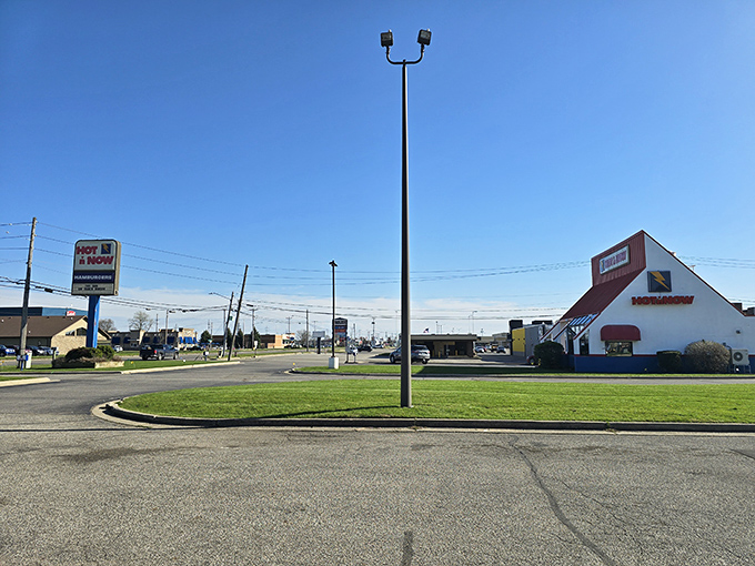 Burgers with a view! This Hot 'n Now outpost is perfectly positioned for hungry road-trippers and locals alike to get their fix.