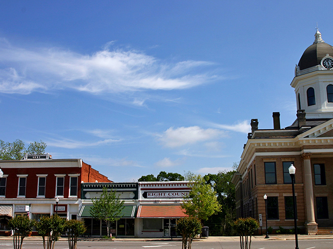 Monticello's courthouse square: Where Southern charm goes into overdrive. It's like a hug for your eyes!