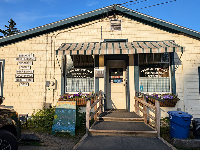 At Owls Head General Store, 'general' is the only ordinary thing about it. Prepare for a specifically spectacular meal!