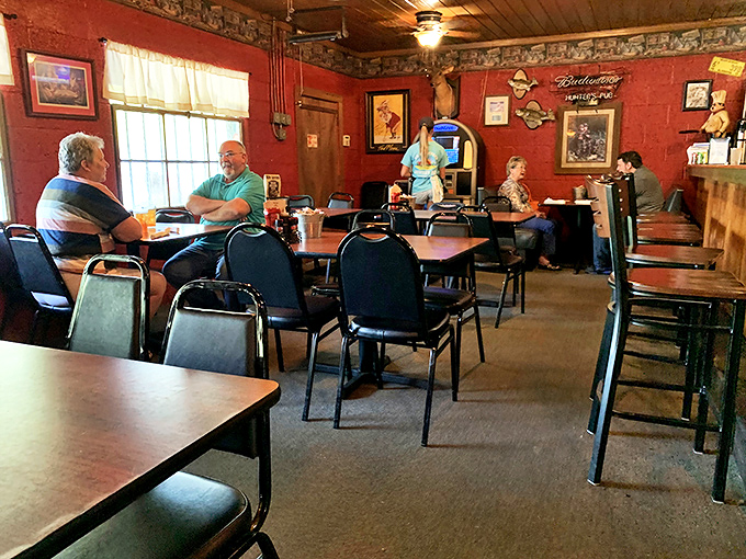 The staff here are friendlier than a golden retriever at a dog park. They'll make you feel right at home, Southern style.