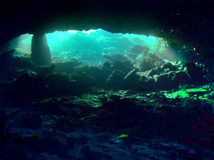 Portal to another world or underwater cave? Either way, it's an adventure waiting to happen!